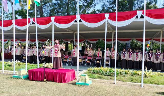 Tim Paduan Suara MAN 2 Kulon Progo Pukai Peserta Upacara HUT Pramuka ke ...