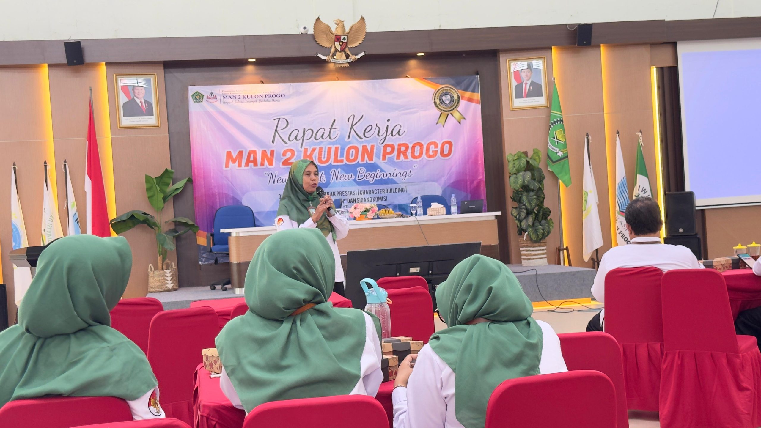 Raker MAN 2 Kulon Progo 2025: Hj. Kalimah, S.Ag., M.A. Sampaikan Materi ...